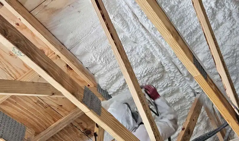 Spray Foam Insulation | Leed Insulation